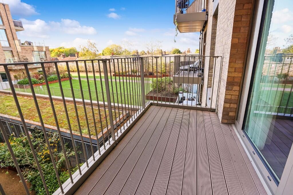 LH-Alwyne Court - London Student Accommodation | uhomes.com